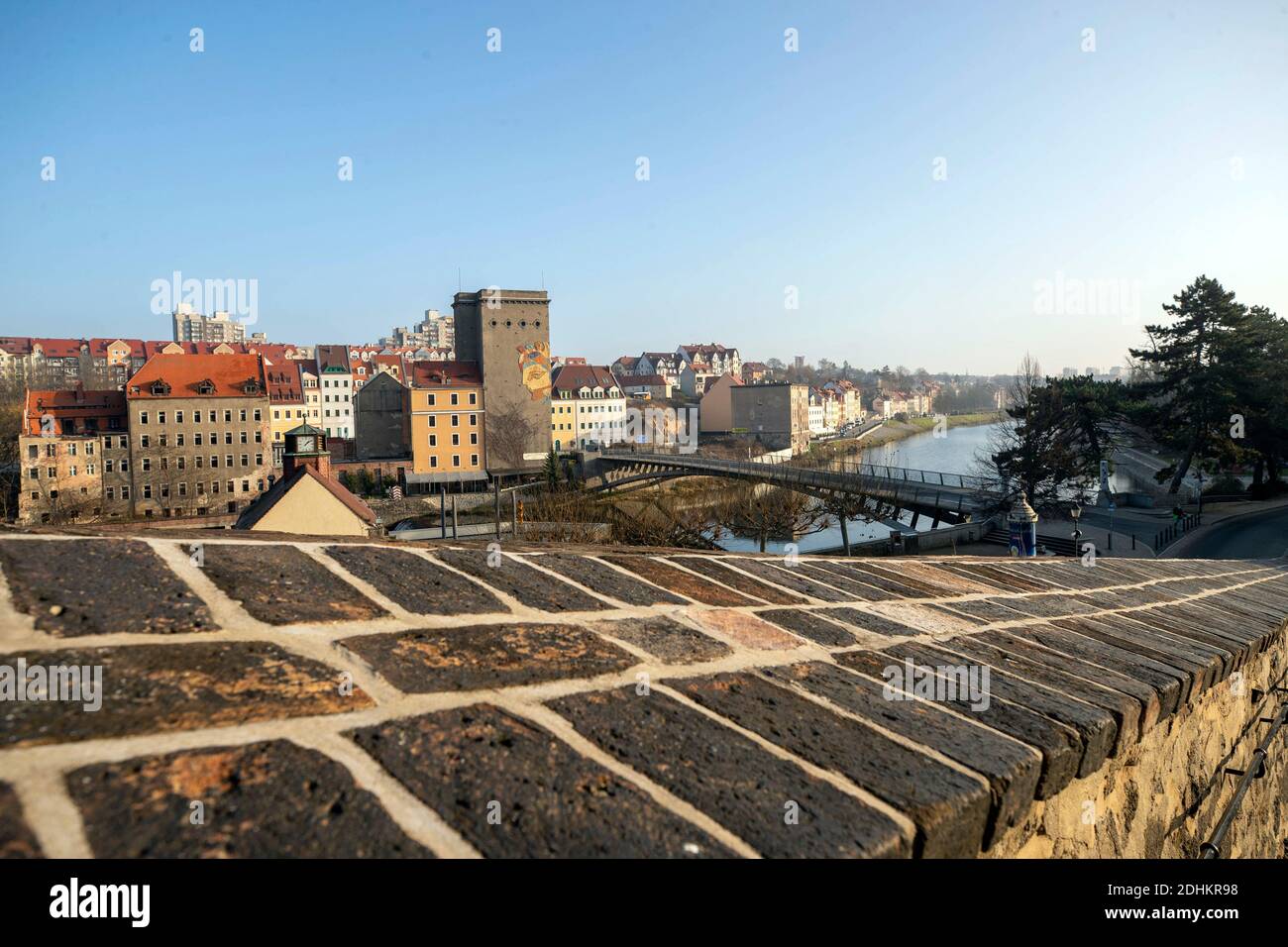 11 December 2020, Saxony, Görlitz: View of the Polish city of Zgorzelec ...