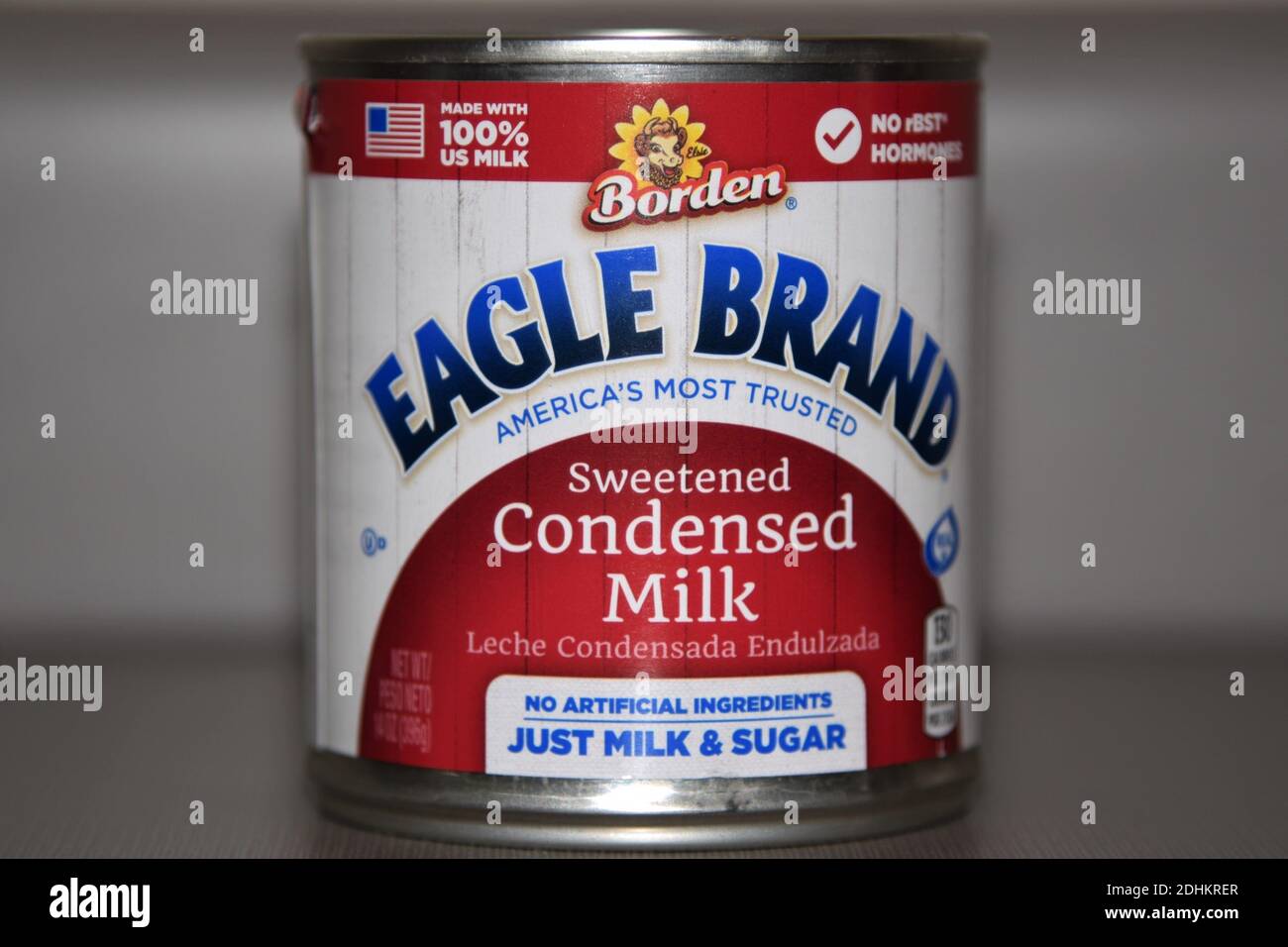 Condensed milk can hi-res stock photography and images - Alamy
