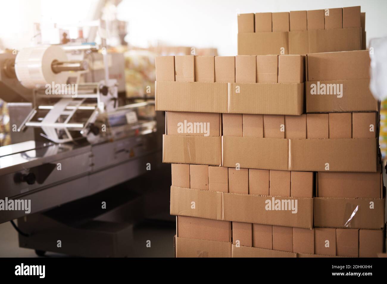 Corrugated cardboard production line hi-res stock photography and ...