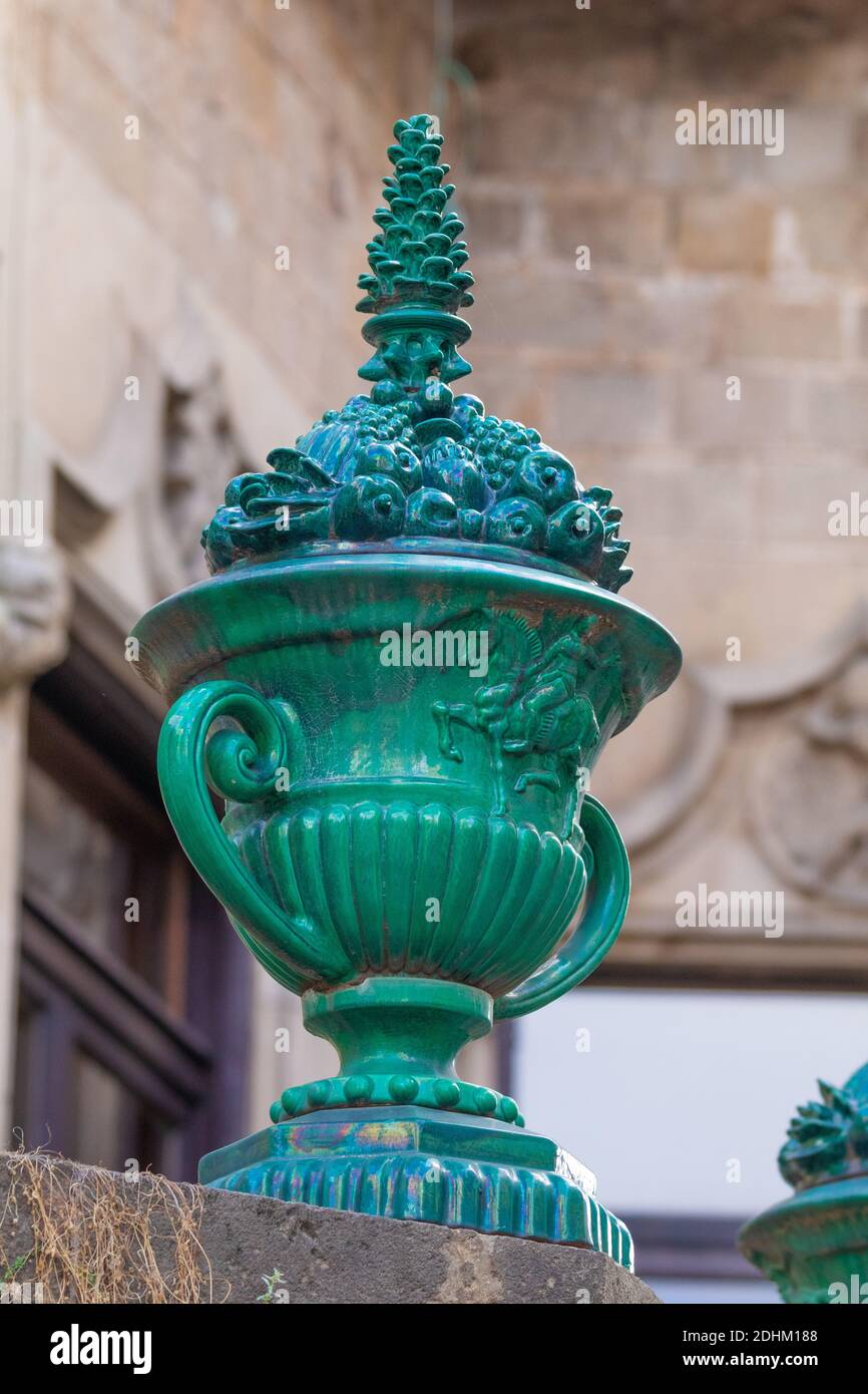 Plaster vases, elements of architectural decorations of buildings ...