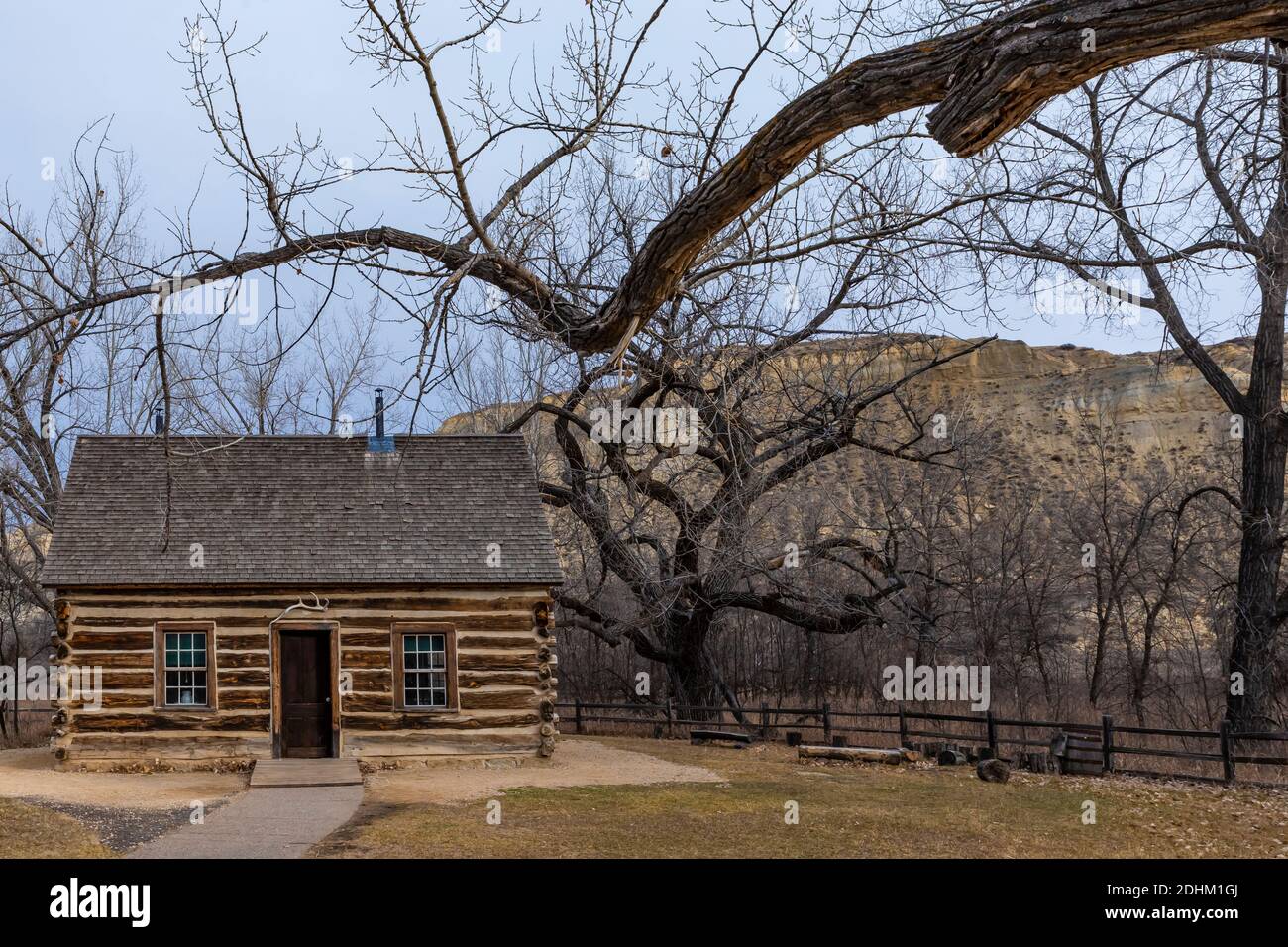 Maltese cross ranch cabin hi-res stock photography and images - Alamy