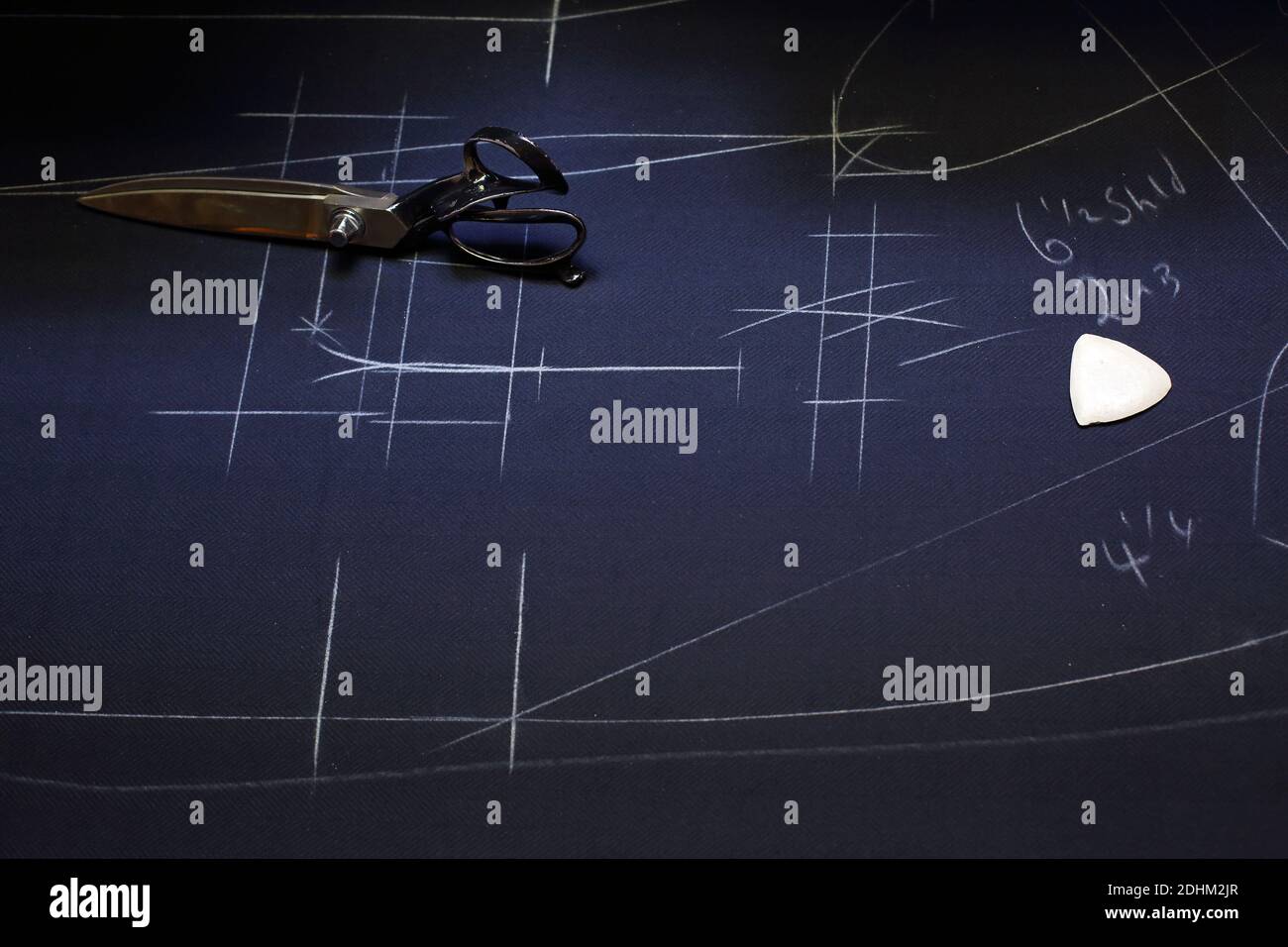 Savile row bespoke pattern cutter hi-res stock photography and images - Alamy