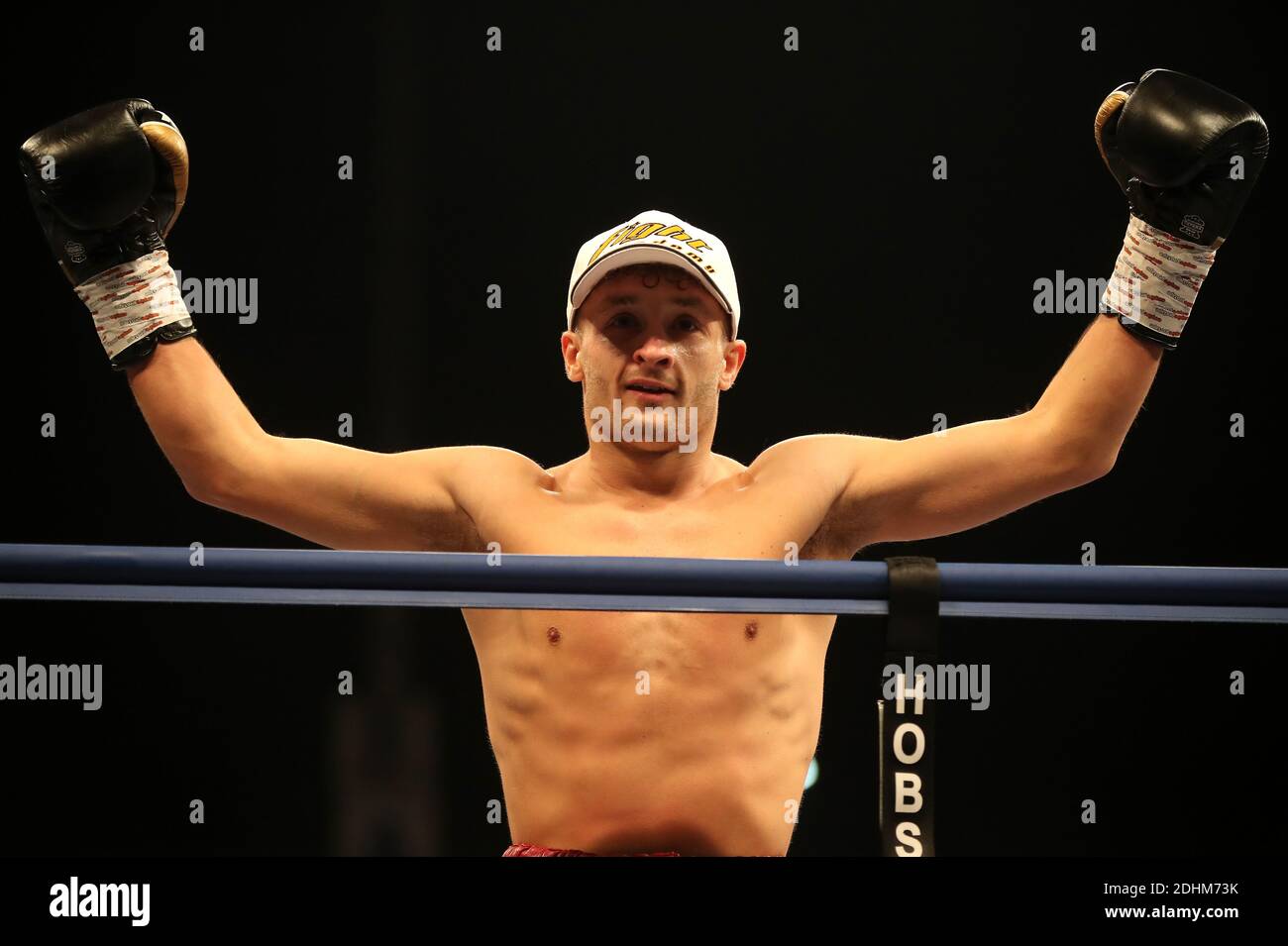 Keanen Wainwright celebrates winning the lightweight fight against Joe ...