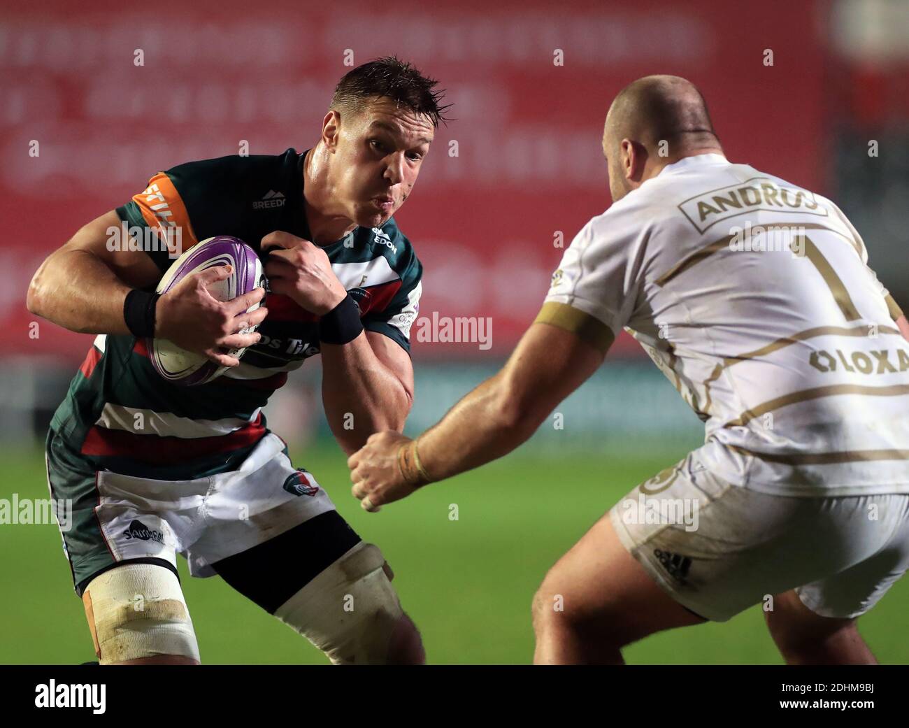 Leicester Tigers' Hanro Liebenberg (left) and Brive's Hayden Thompson ...