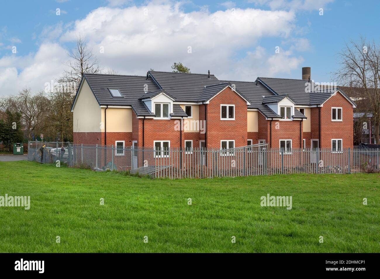 Construction of flats hi-res stock photography and images - Alamy