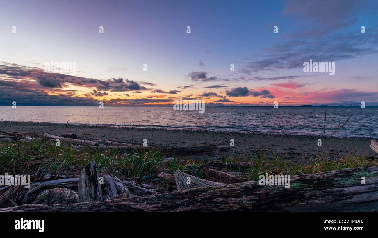 Whidbey Island sunset over Admiralty Inlet Stock Photo - Alamy