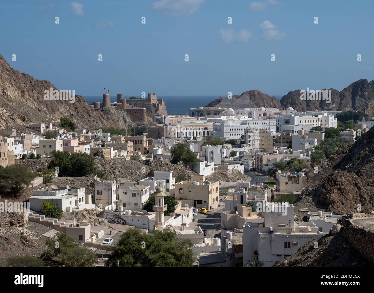 Al Mirani Fort and Al Alam Palace, Kalbūh, Muscat, Oman Stock Photo - Alamy