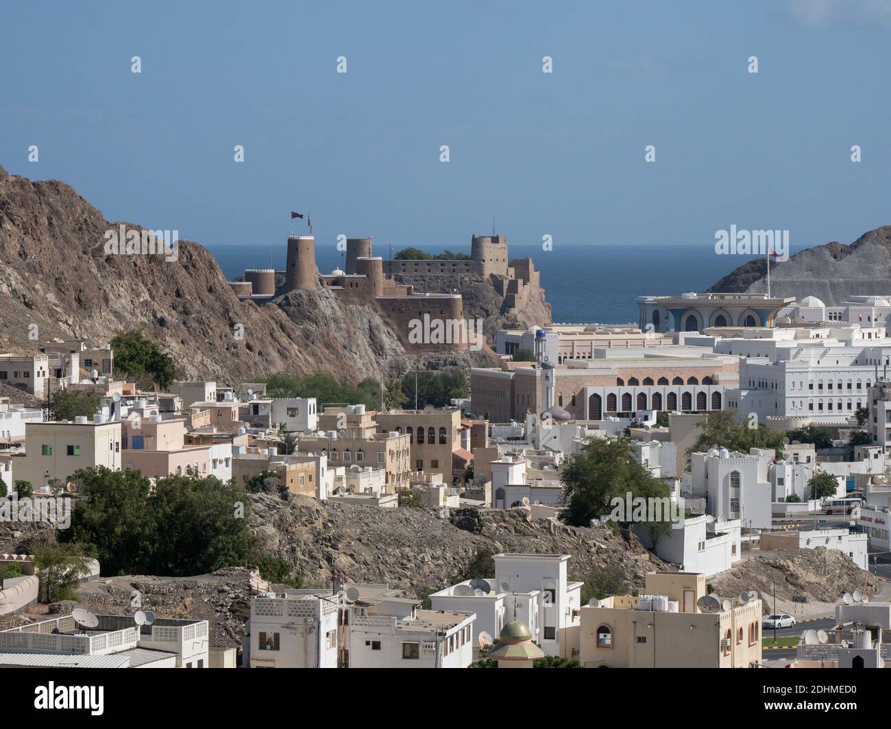 Al Mirani Fort and Al Alam Palace, Kalbūh, Muscat, Oman Stock Photo - Alamy