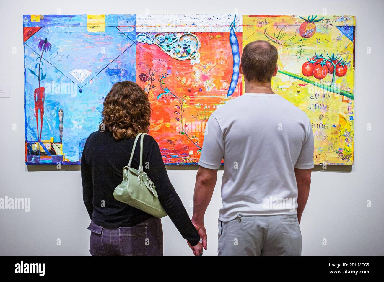 Alabama huntsville museum of art inside interior exhibits collection hi ...