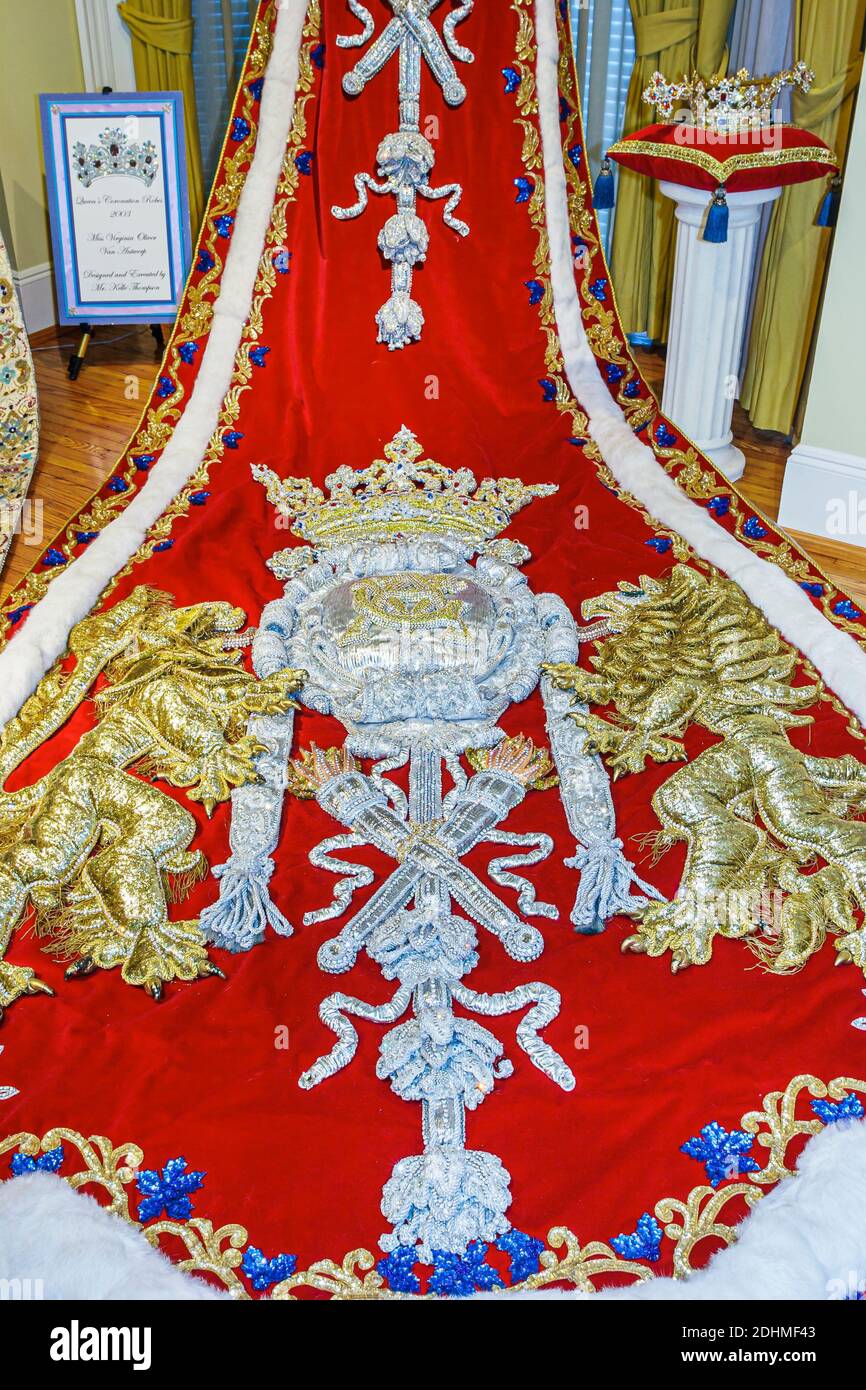 Alabama Mobile Carnival Museum Mardi Gras,exhibits collection jeweled ...