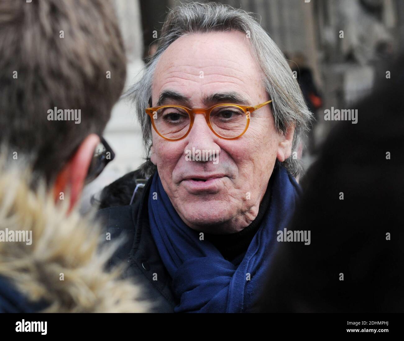 Philippe Lavil aux obseques de Michel Delpech decede le 2 janvier ...