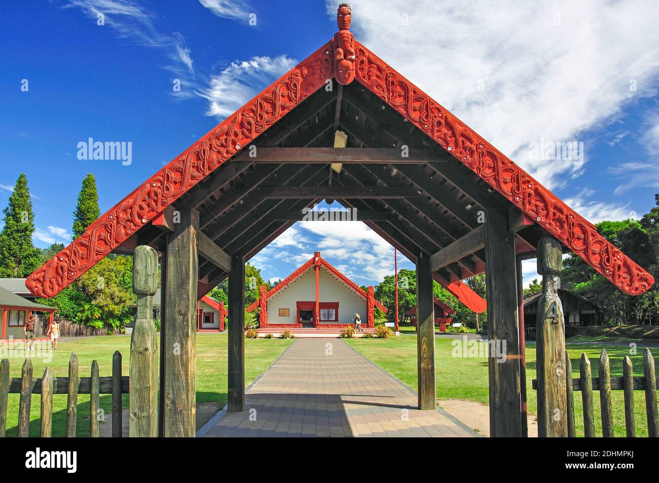 Maori meeting house, Rotowhio Marae, Te Puia, New Zealand Maori Arts ...