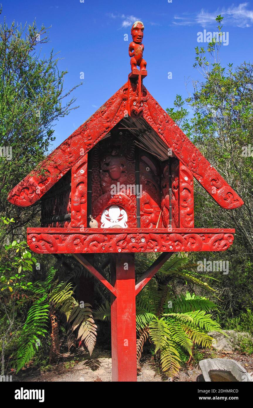 Maori storehouse hi-res stock photography and images - Alamy
