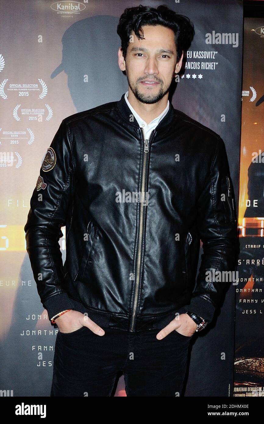 Stany Coppet assiste a l'avant-premiere du film 'Night Fare' au ...