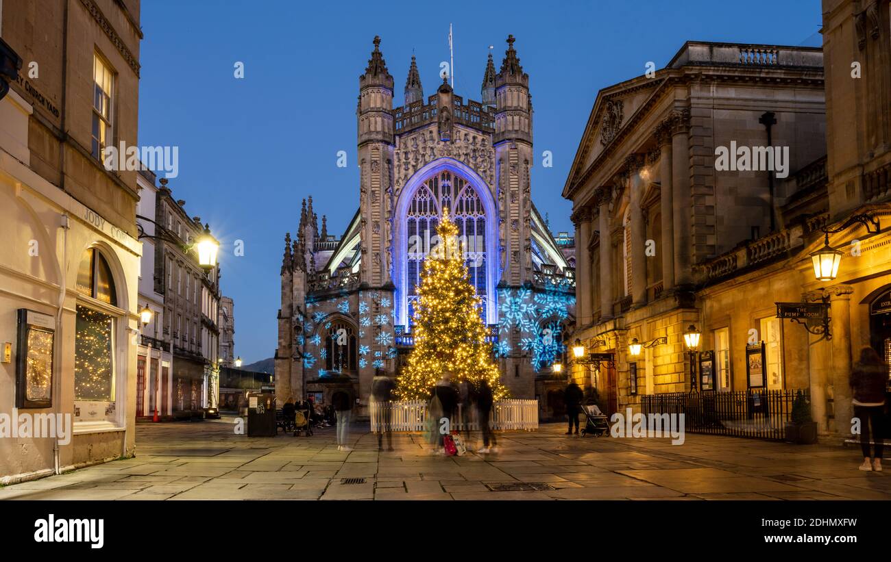 Abbey bath night cathedral hi-res stock photography and images - Alamy
