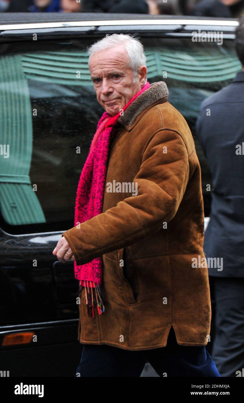 Pierre Douglas aux obseques de Michel Galabru, decede le 4 Janvier ...