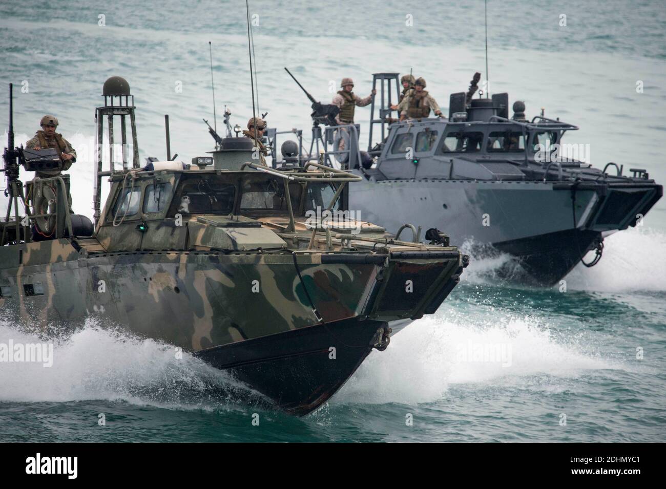 Kuwait naval forces hi-res stock photography and images - Alamy