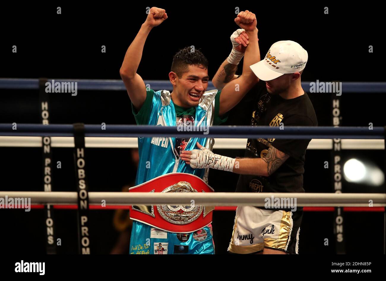 Rosendo Hugo Guarneros celebrates with the Vacant International Boxing ...