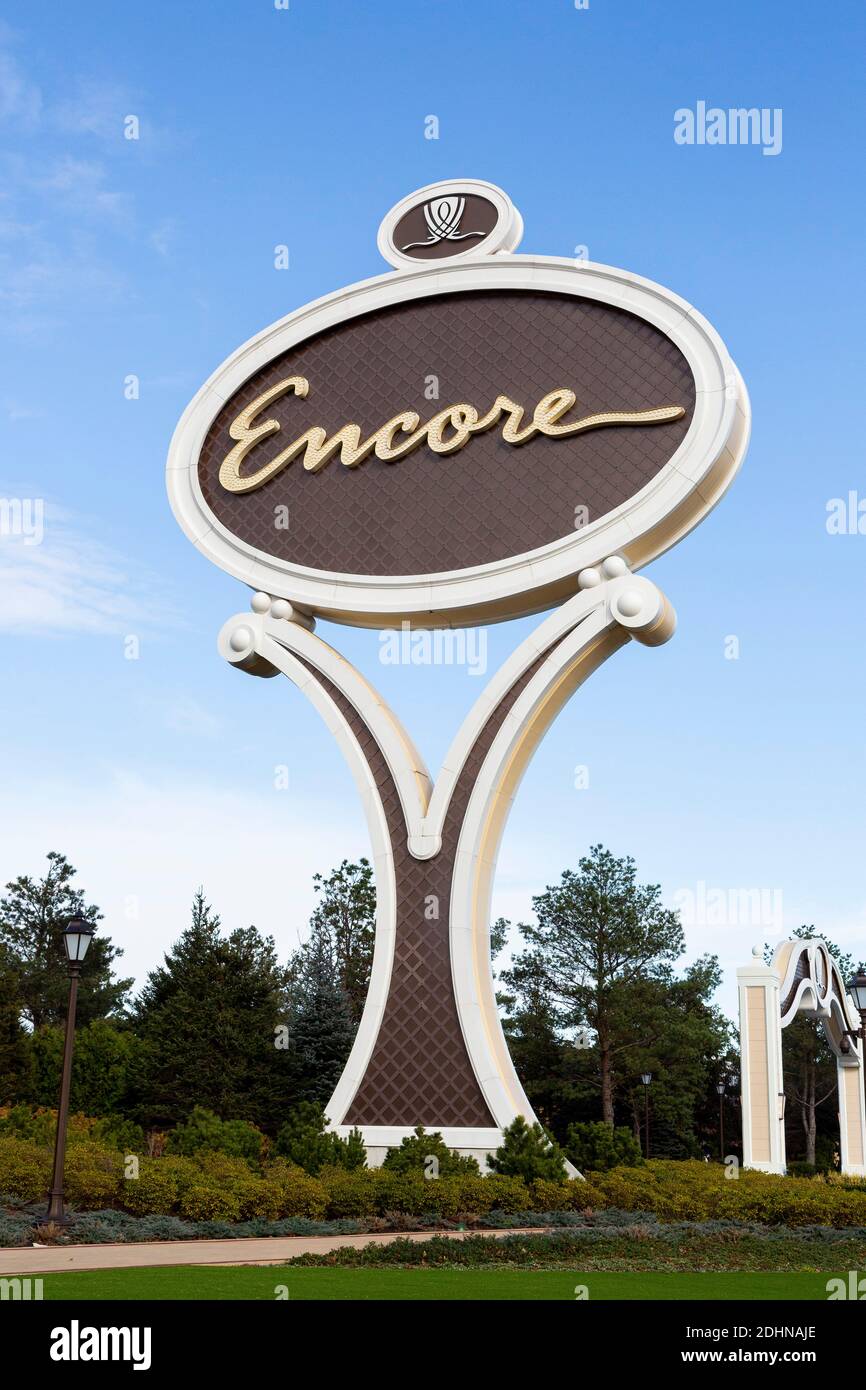 Encore everett hi-res stock photography and images - Alamy