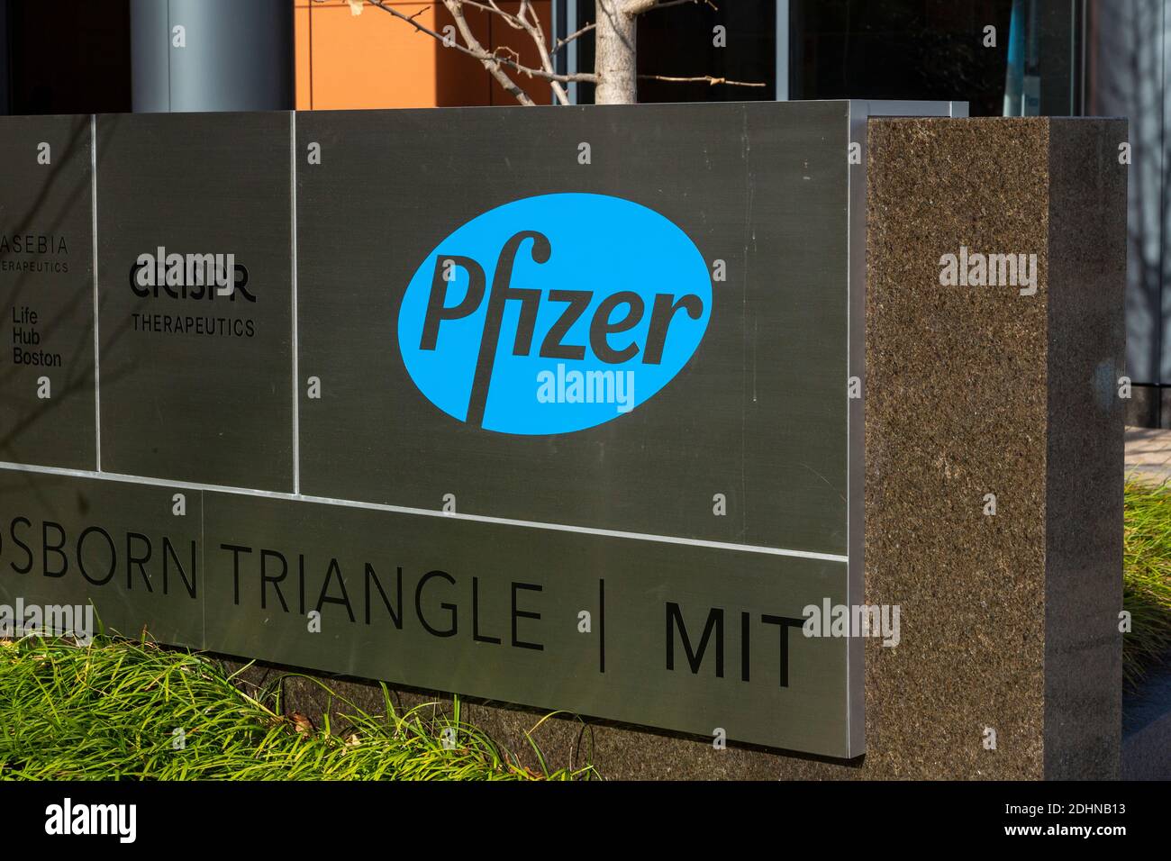 Drug distribution programs hi-res stock photography and images - Alamy