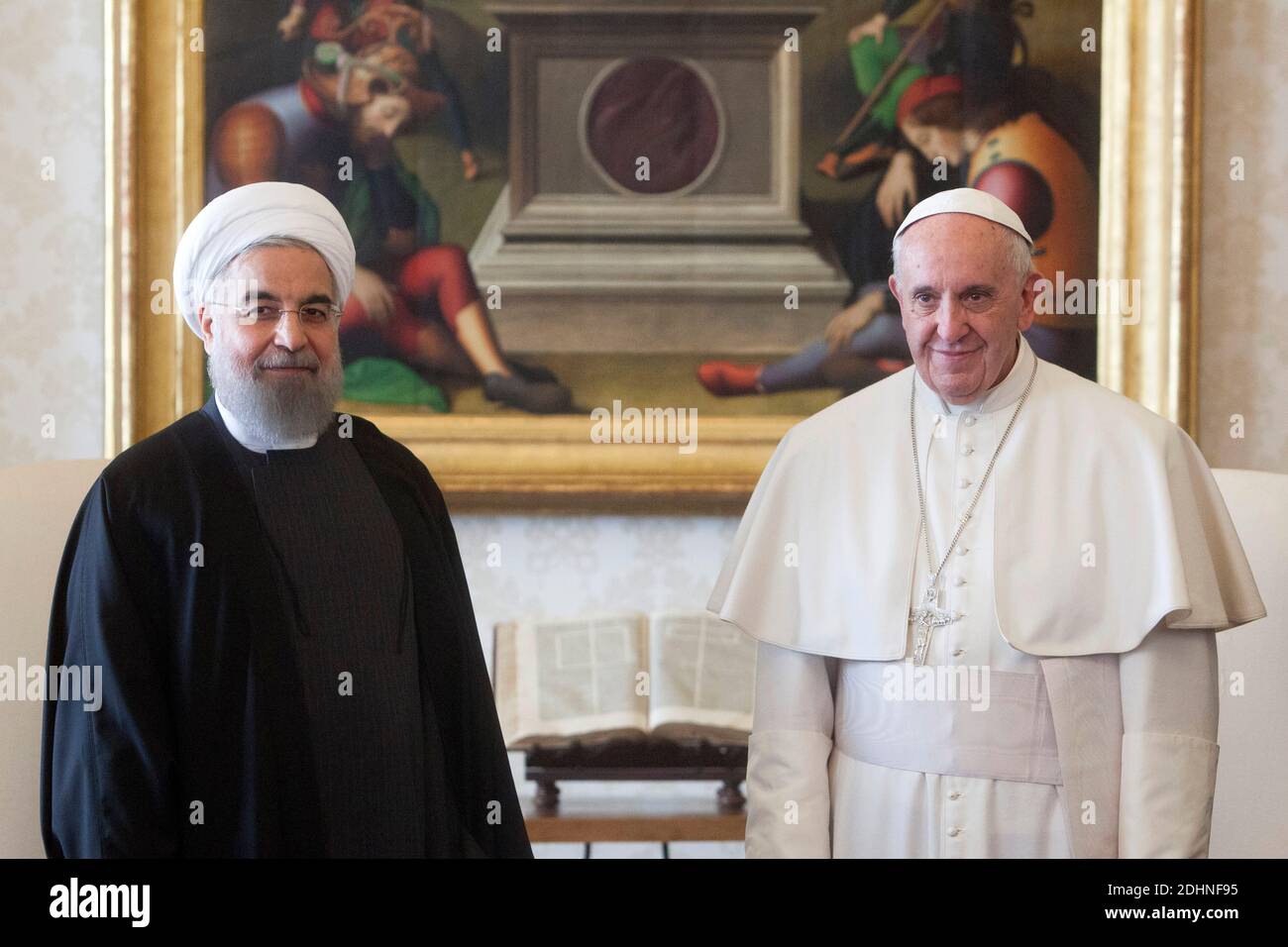 Pope Francis met Iranian President Hassan Rouhani at the Vatican on ...