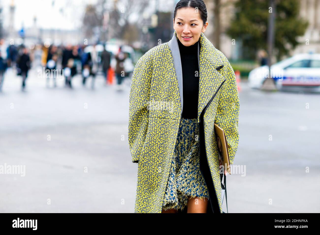 Street style, Tina Leung arriving at Chanel Spring-Summer 2016 Haute ...