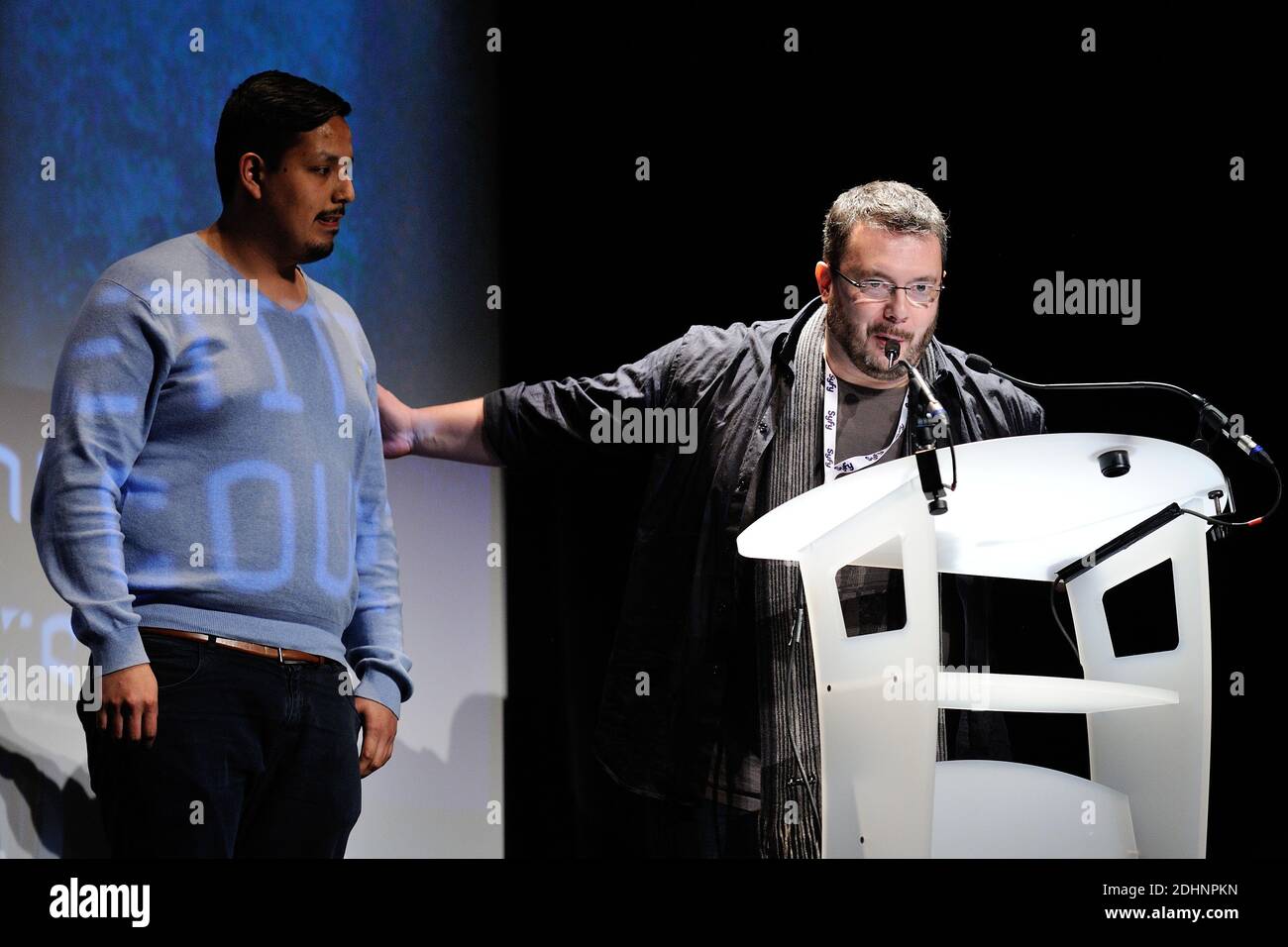 Pascal Thiebaux et Gil Pinheiro recoivent le prix du meilleur court ...