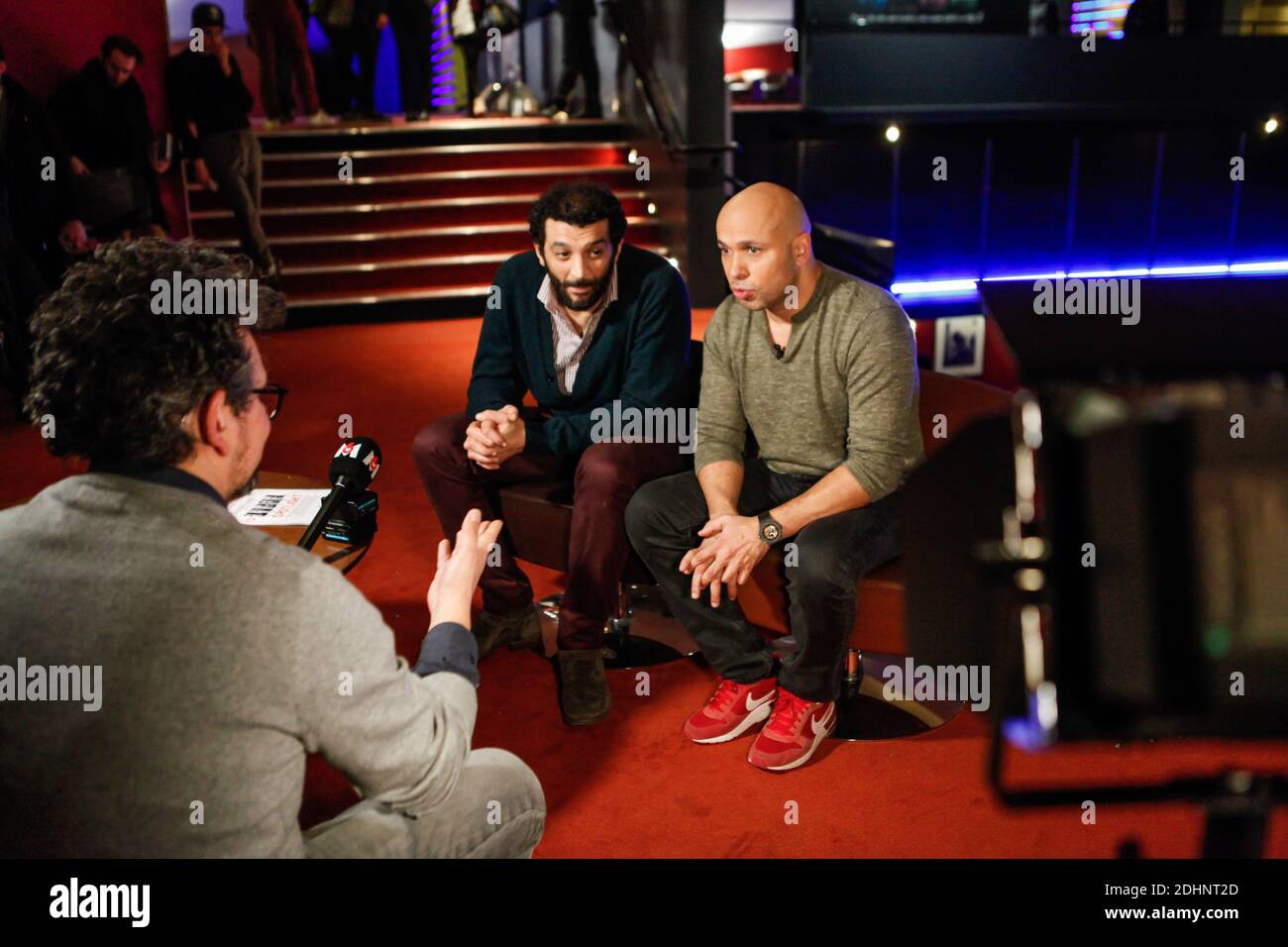 Les acteurs Eric Judor and Ramzy Bedia assistent a la premiere du film ...