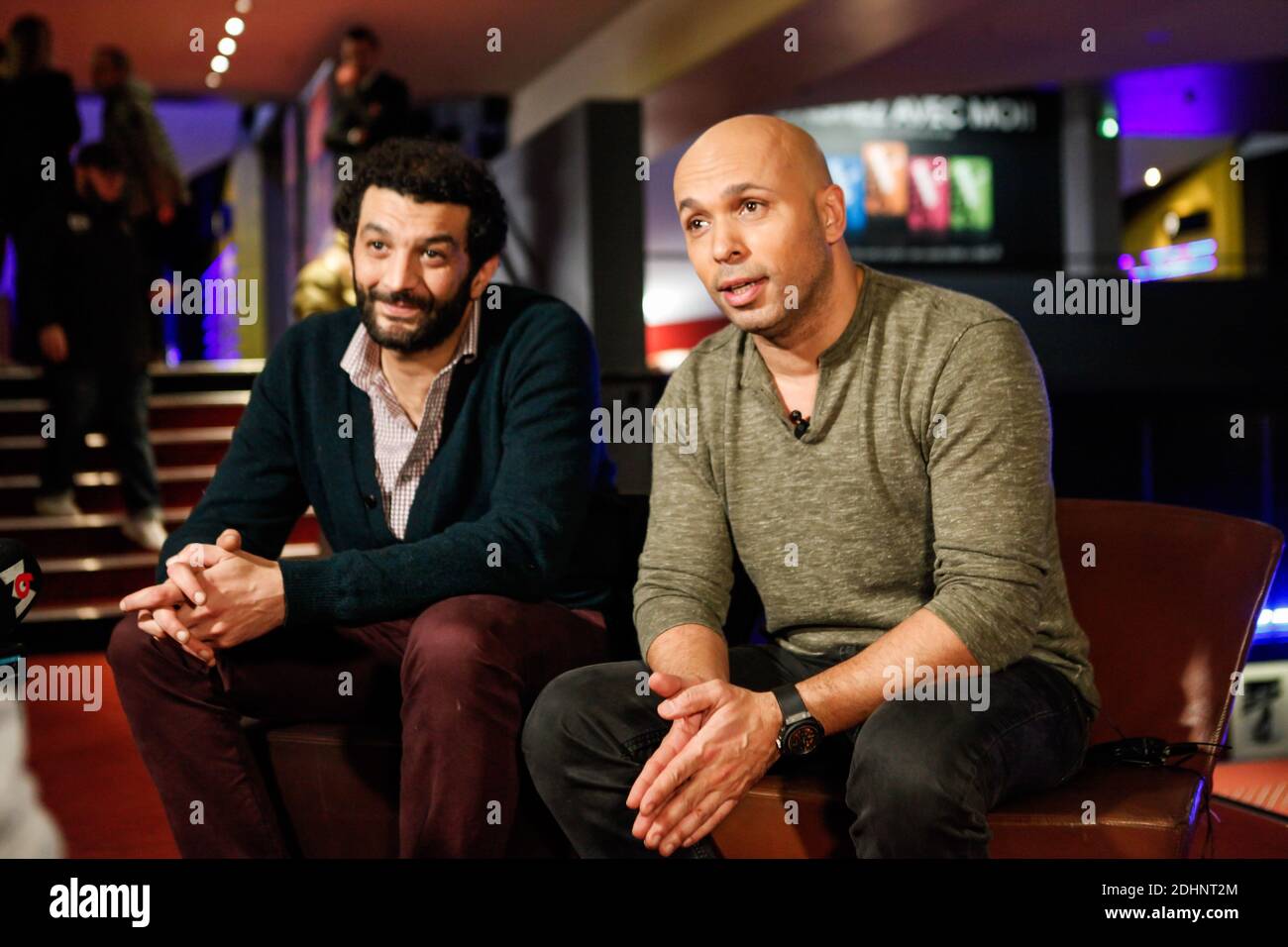 Les acteurs Eric Judor and Ramzy Bedia assistent a la premiere du film ...
