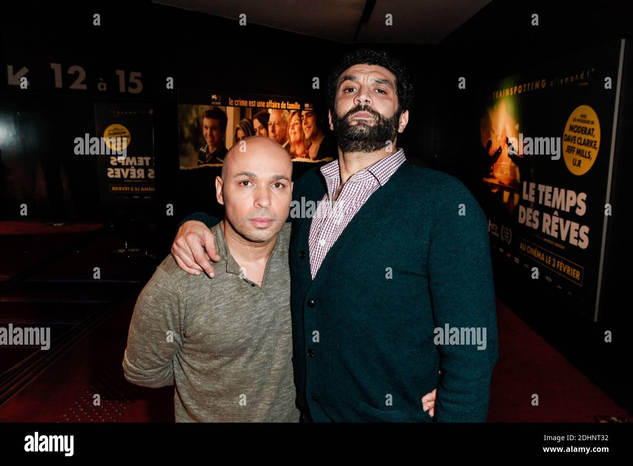 Les acteurs Eric Judor and Ramzy Bedia assistent a la premiere du film ...