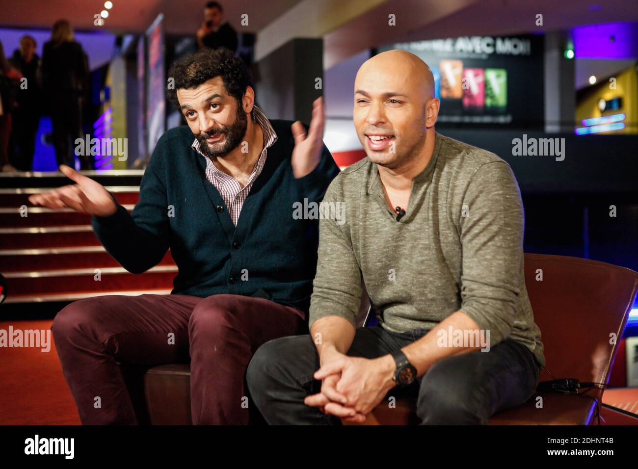 Les acteurs Eric Judor and Ramzy Bedia assistent a la premiere du film ...