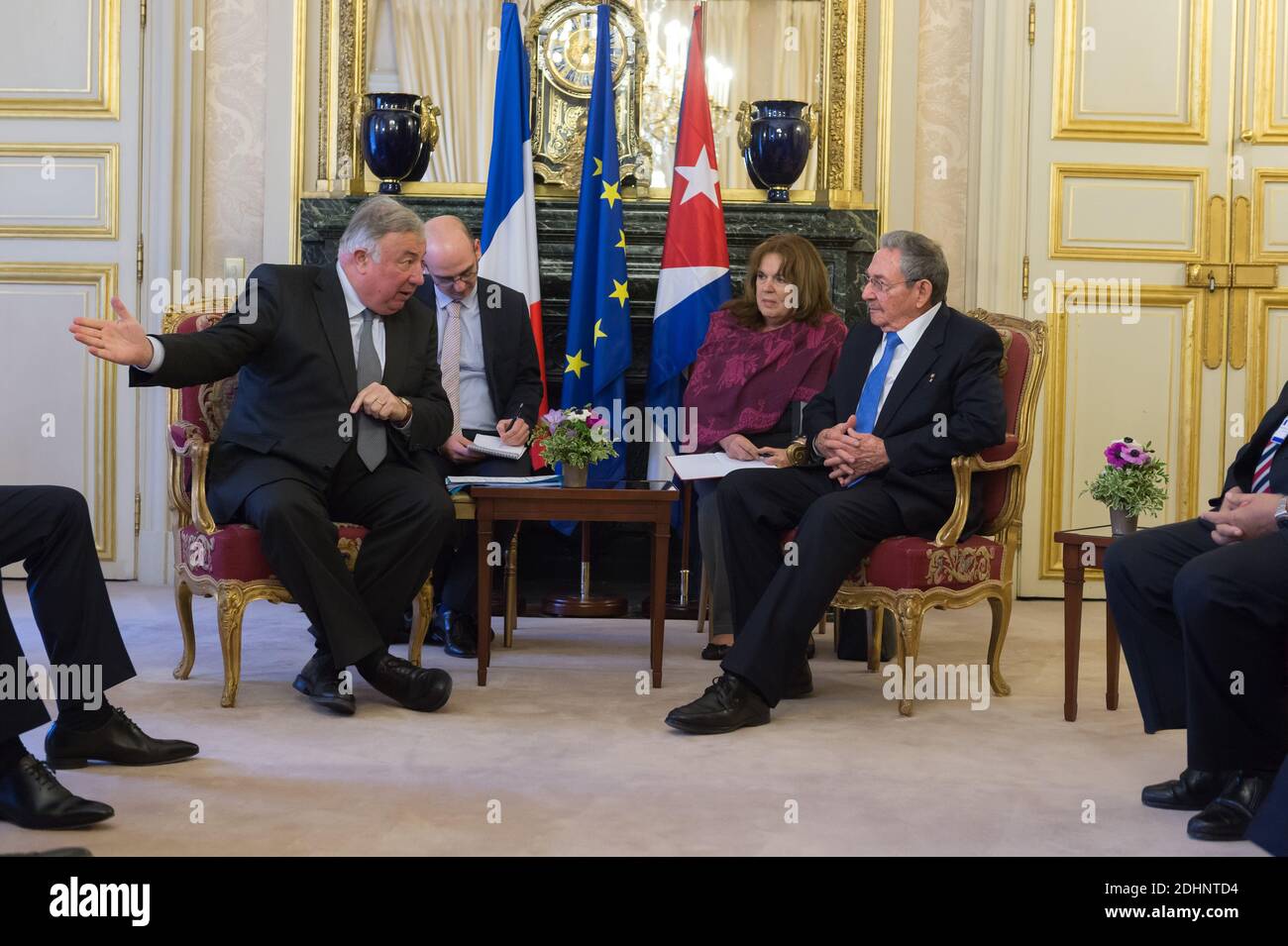 French Senate President Gerard Larcher (L) receives Cuba's President ...