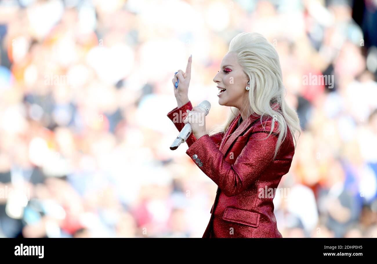 Lady gaga sings the national anthem hi-res stock photography and images ...