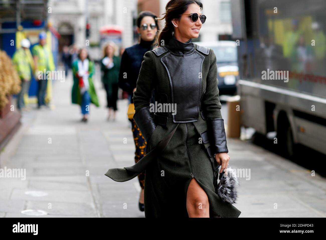 Street style, Nicole Pinheiro arriving at Barbara Casasola Fall-Winter ...