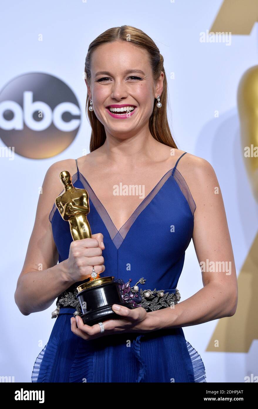 Brie larson poses for hi-res stock photography and images - Alamy