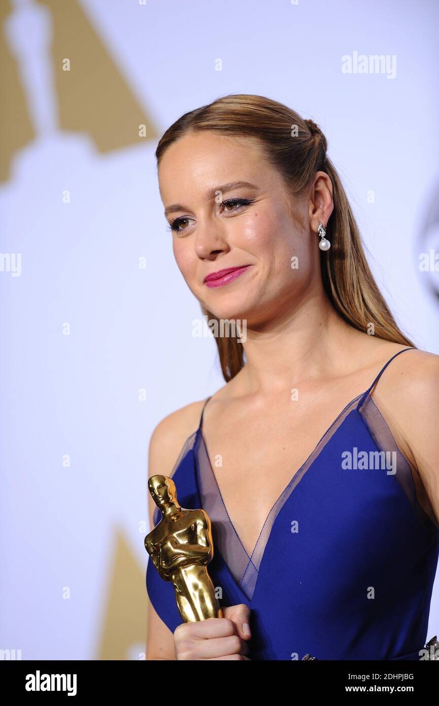 Brie larson poses for hi-res stock photography and images - Alamy