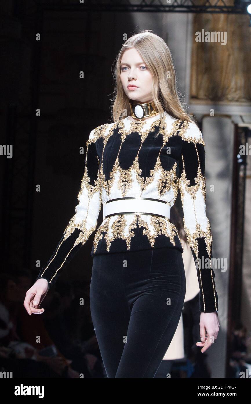 Balmain runway hi-res stock photography and images - Alamy