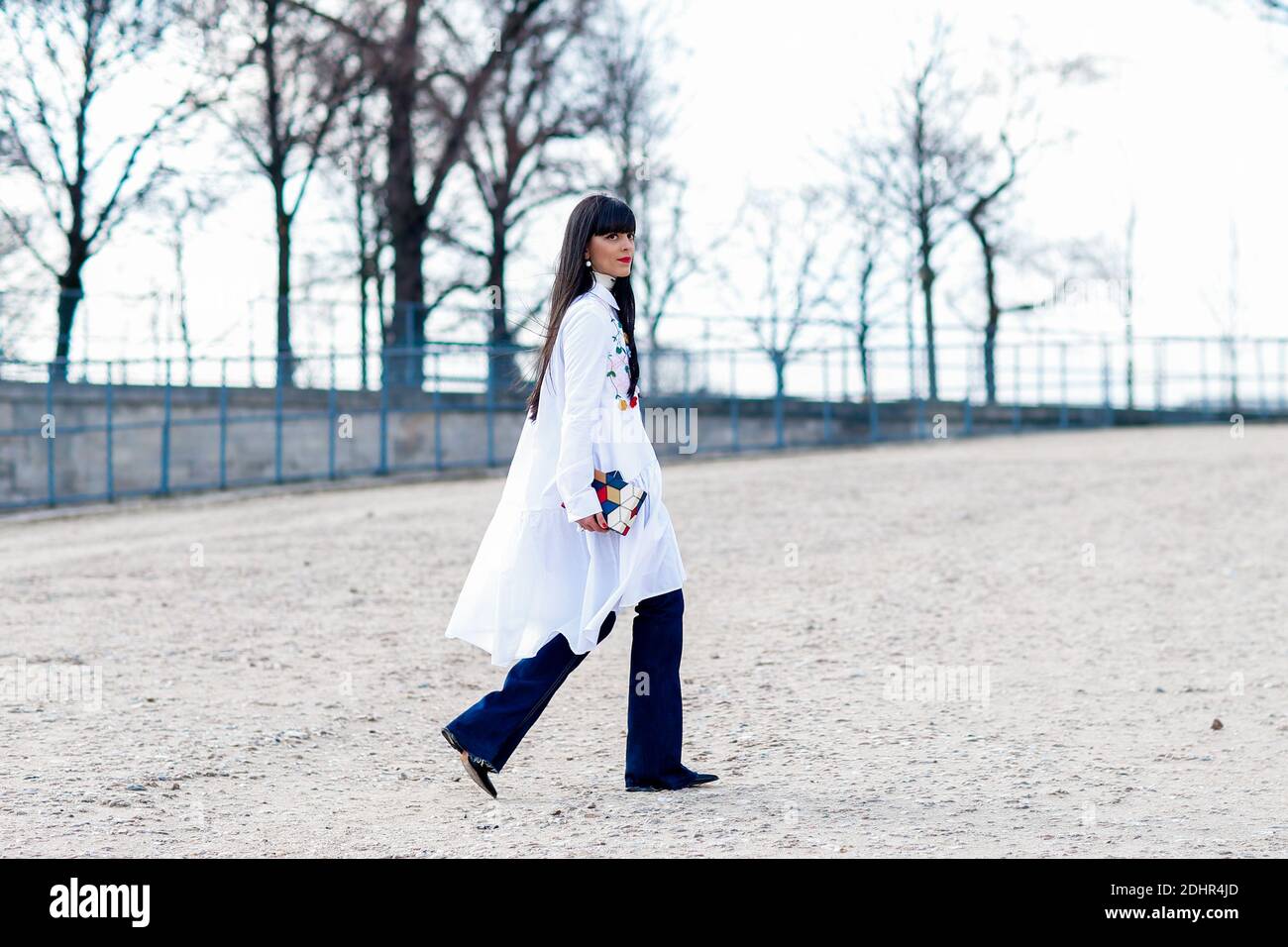Street style, Laura Comolli arriving at Elie Saab Fall-Winter 2016-2017 ...