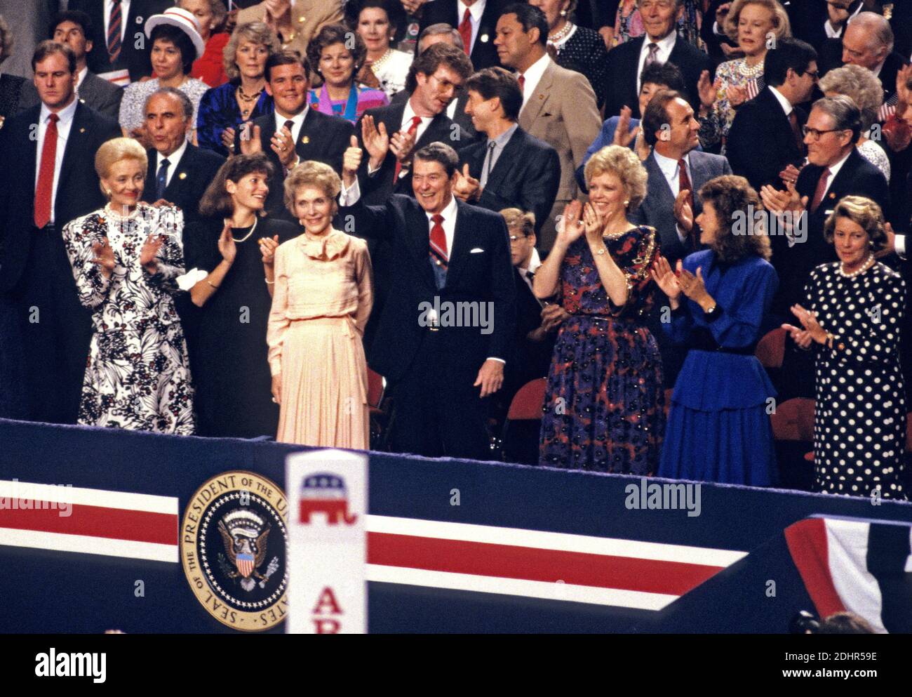 File photo : United States President Ronald Reagan and first lady Nancy ...