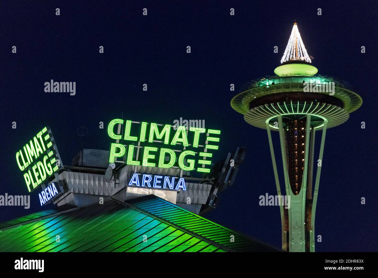 Seattle, USA. 11th Dec, 2020. Early in the evening the newly four-sided ...