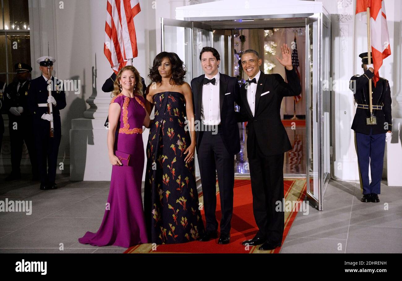 President Barack Obama and First Lady Michelle Obama welcome Prime ...
