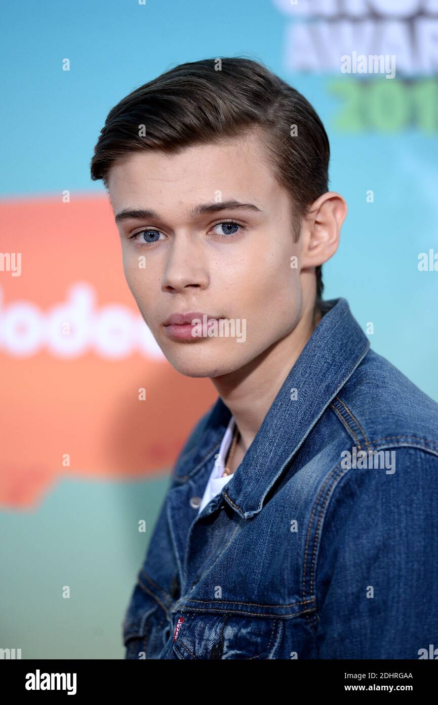Benjamin Lasnier attends Nickelodeon's 2016 Kids' Choice Awards at The ...