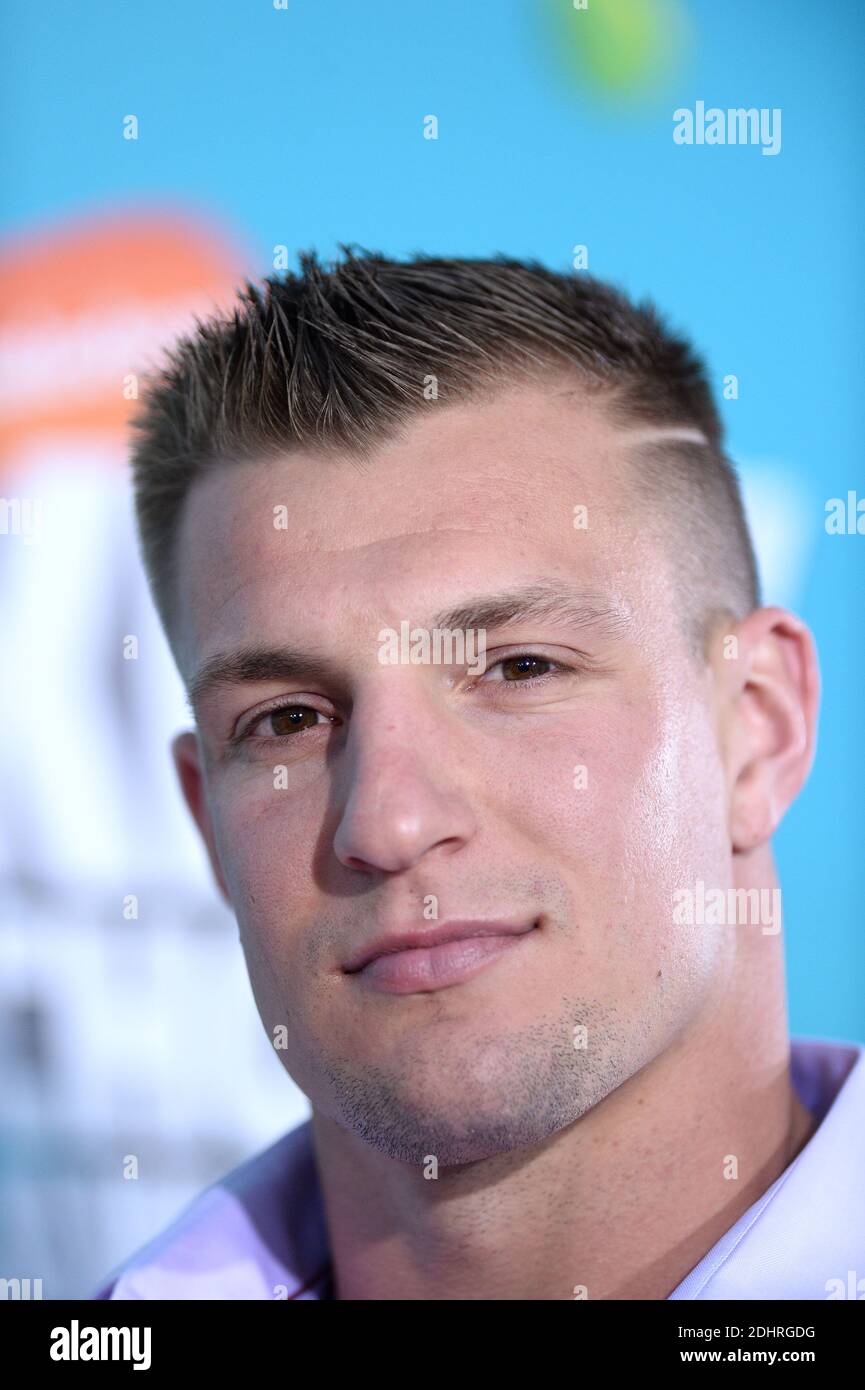 Rob Gronkowski attends Nickelodeon's 2016 Kids' Choice Awards at The ...