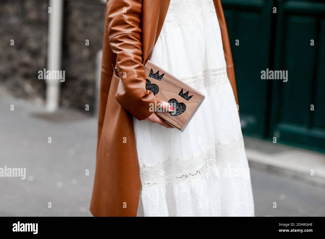 Street style, Laura Comolli arriving at Galliano Fall-Winter 2016-2017 ...