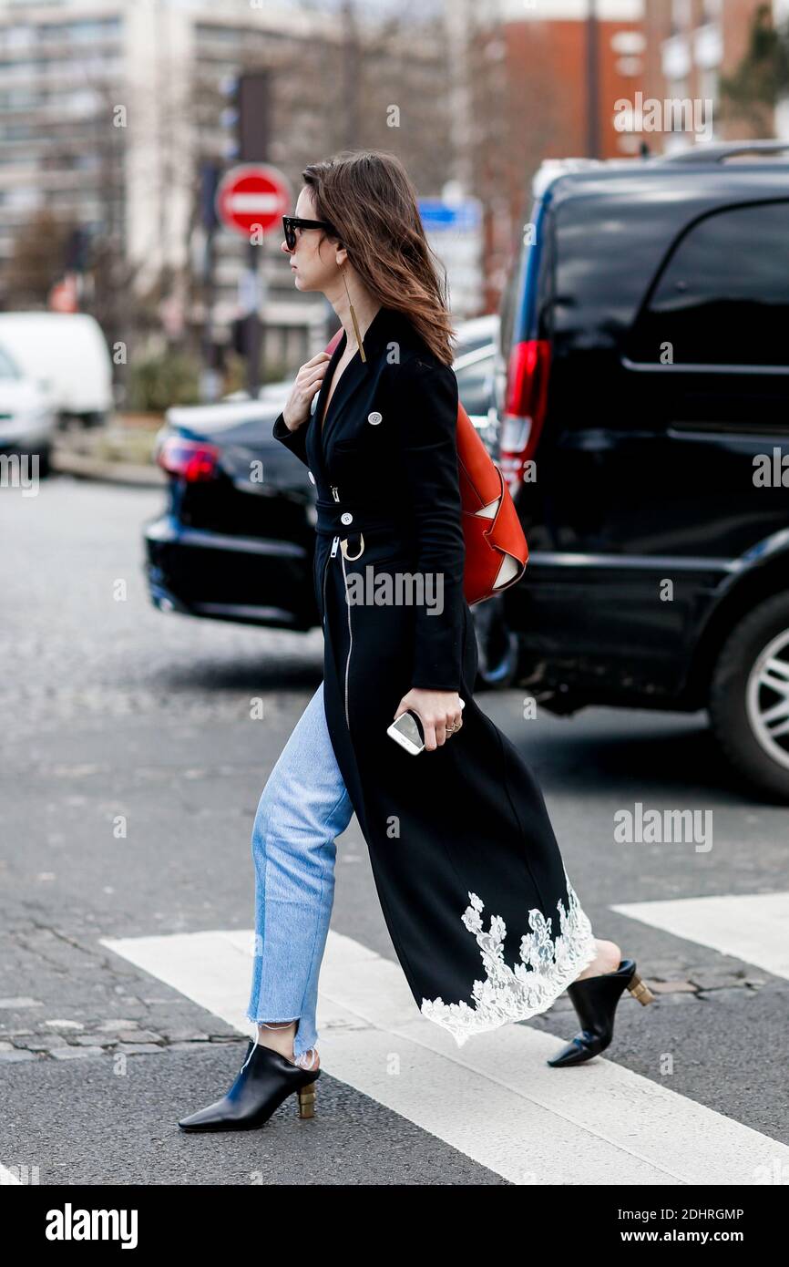 Street style, Natasha Goldenberg arriving at Celine Fall-Winter 2016 ...