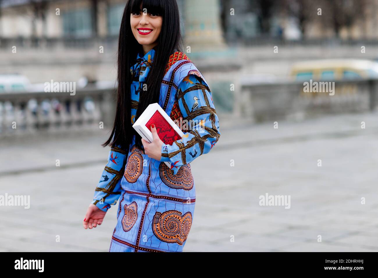 Street style, Laura Comolli arriving at Valentino Fall-Winter 2016-2017 ...