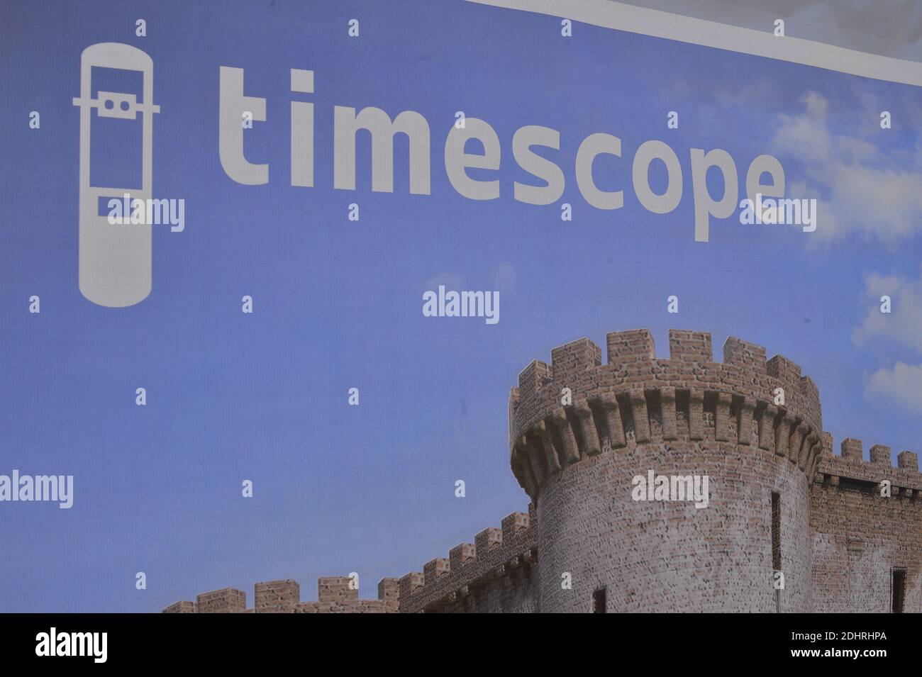 The first virtual reality machine 'Timescope' installing at the ...