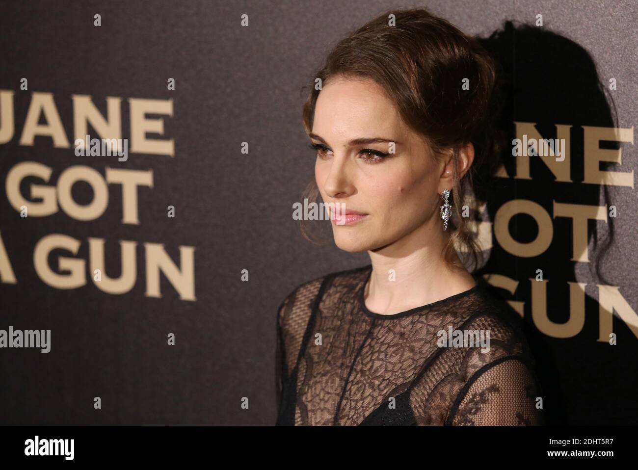 NATALIE PORTMAN - PREMIERE DU FILM 'JANE GOT A GUN' A PARIS Photo by ...