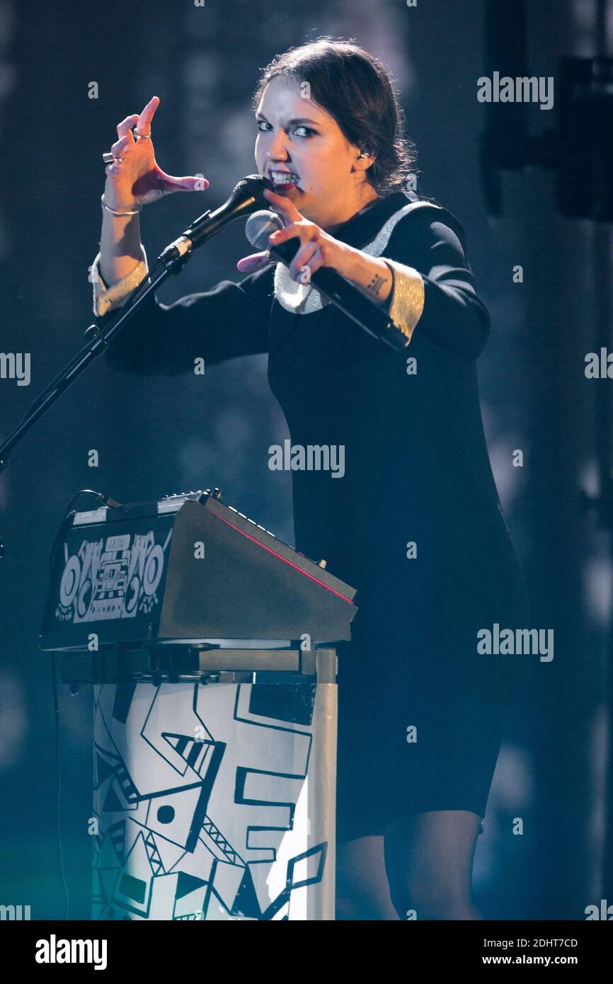 JAIN - 31EME VICTOIRES DE LA MUSIQUE AU ZENITH DE PARIS Photo by Nasser ...