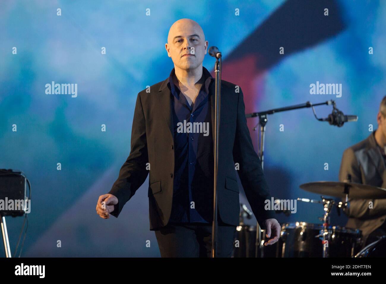 DOMINIQUE A - 31EME VICTOIRES DE LA MUSIQUE AU ZENITH DE PARIS Photo by ...